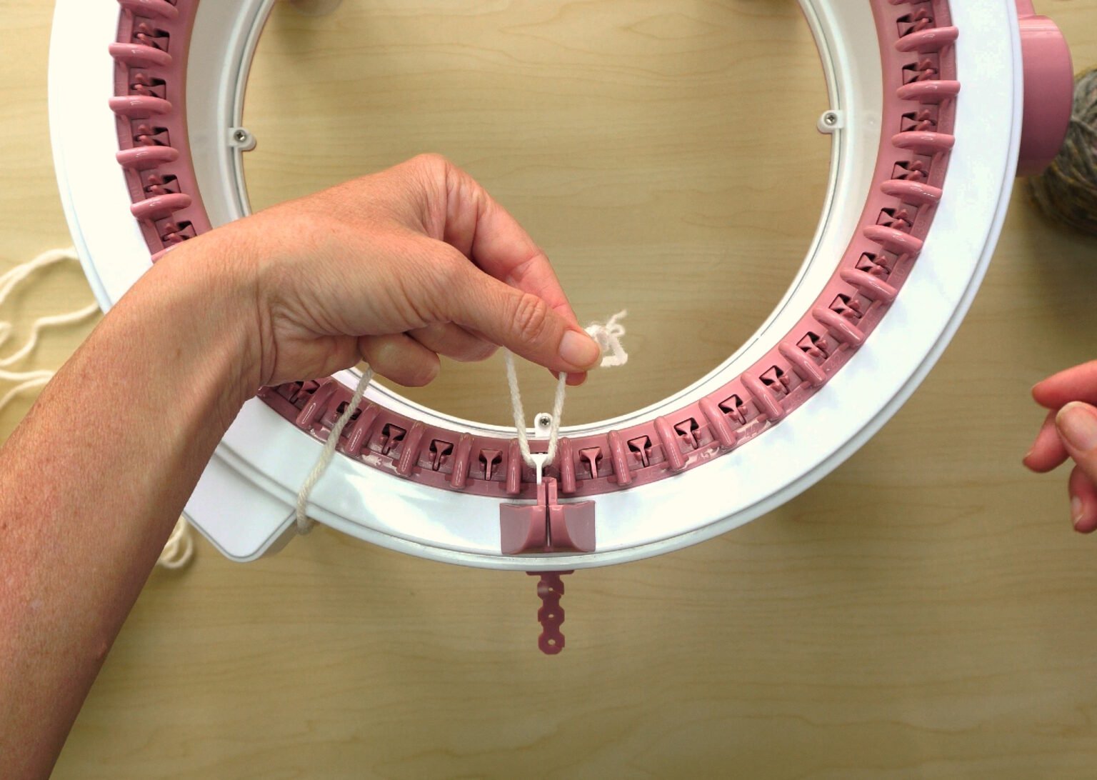 Sentro Knitting Machine Instructions And PDF Tutorial - Sentro Knitting ...