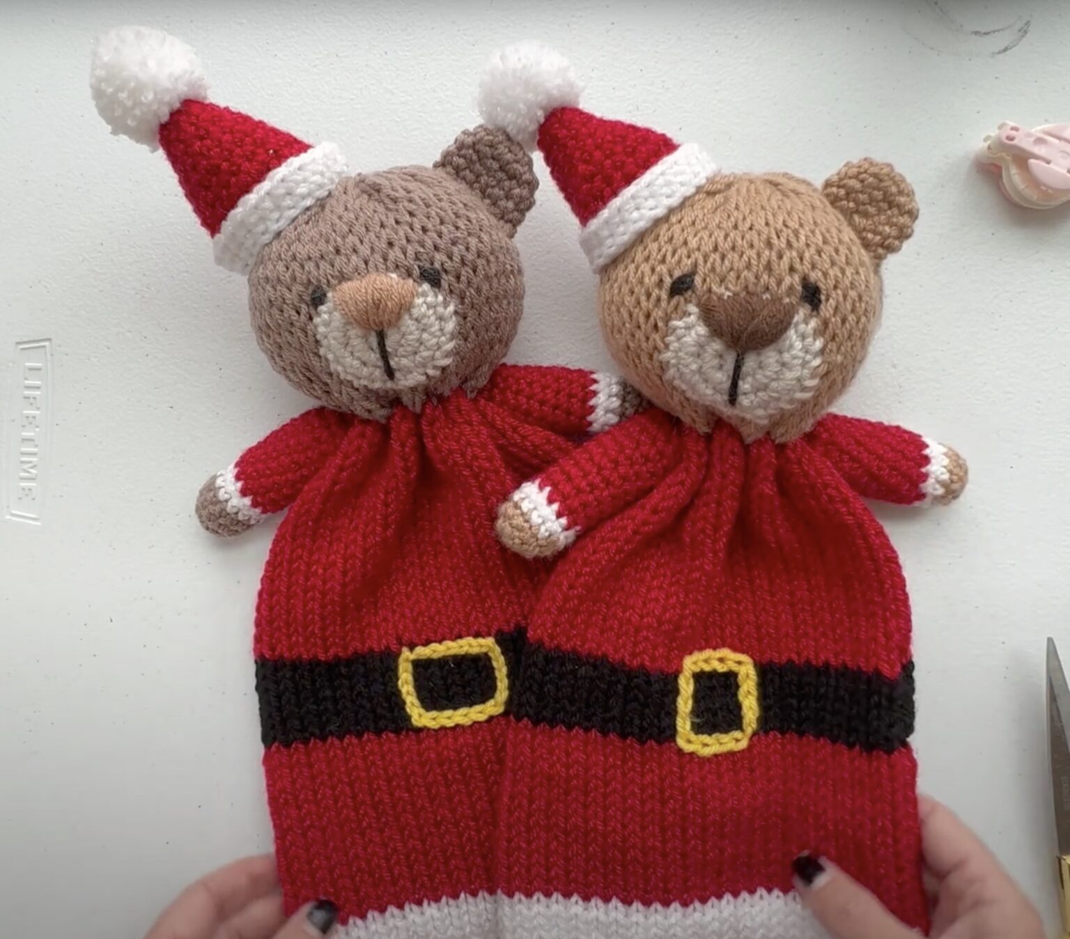 18 FREE Circular Knitting Machine Christmas Decorations